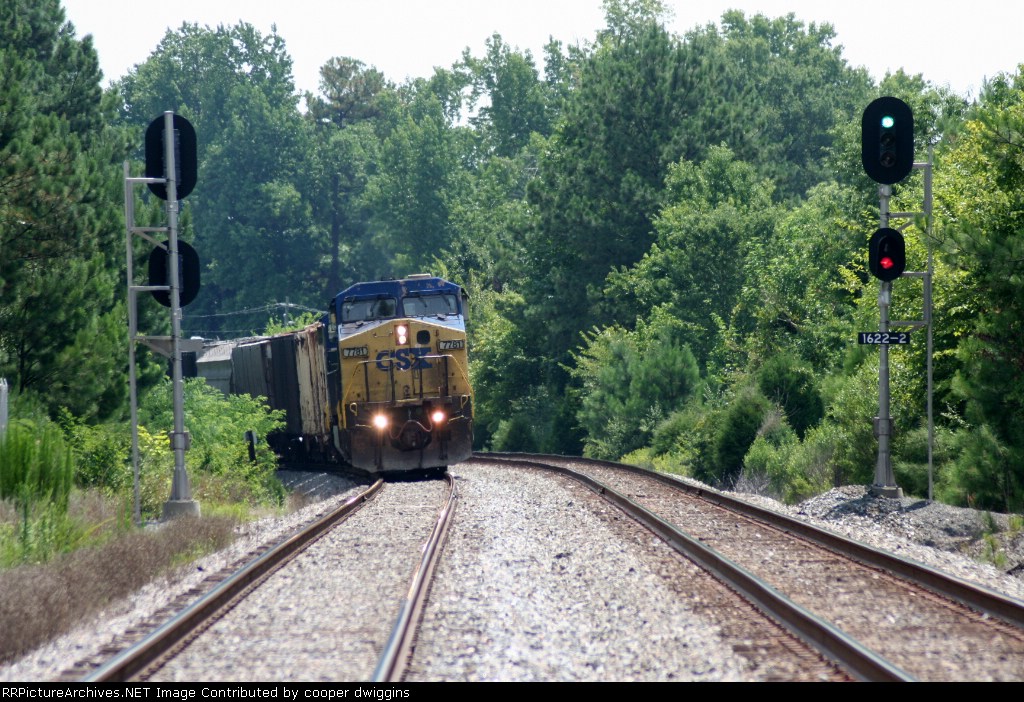 CSX F741 sits behind NS 349 about to meet NS350